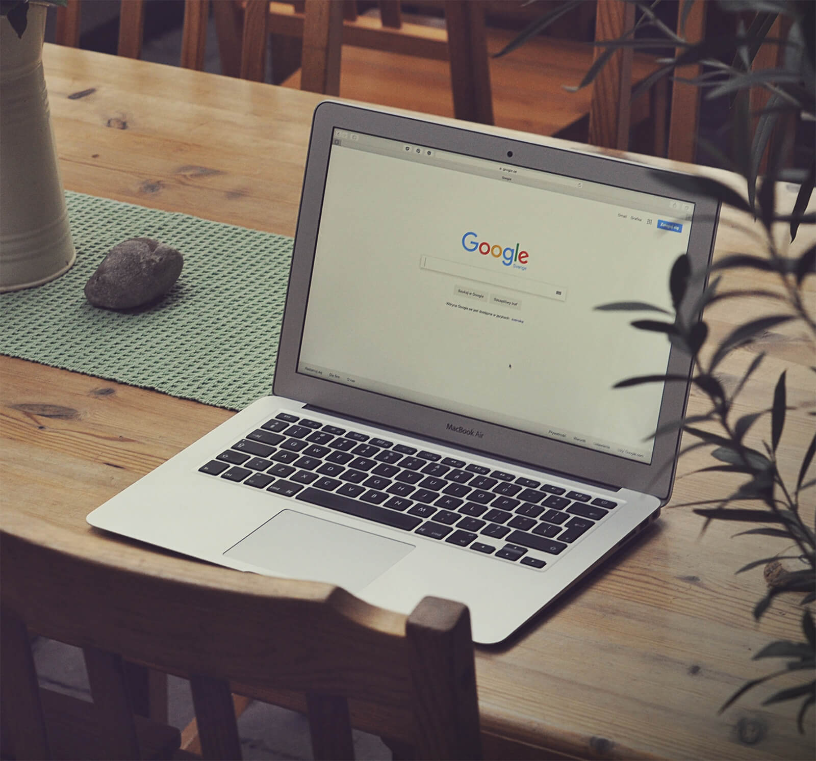 How Does Google Treat Hidden Content? | SEO Help | Fresh Egg